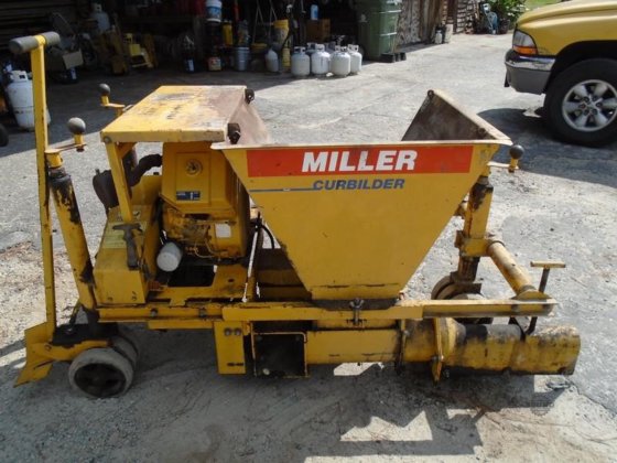 2000 MILLER CURBER MC650 in North Carolina, USA