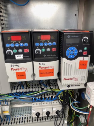 Showcase Systems 4 x 10 Stainless Steel Debagging Table in Hickory, NC, USA