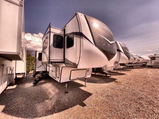 2025 Grand Design Reflection 360FLS in Prescott Valley, AZ, USA