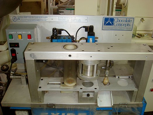 Chocolate Concepts Coin Stamp Machine in Mount Lebanon Governorate, Lebanon