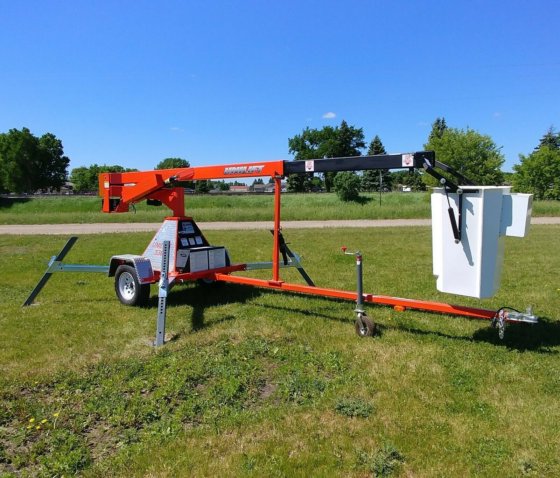 New Champ Unilift 538 Towable Boom Lift Boomlift Man Lift Made in USA ...