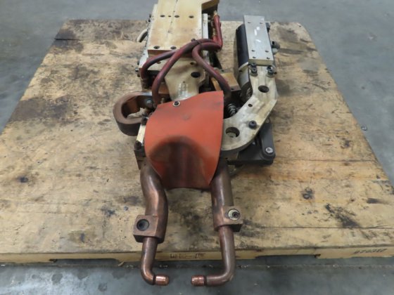 Milco Pinch-Type Modular Robot Trans. Weld Unit in Millersburg, IN, USA