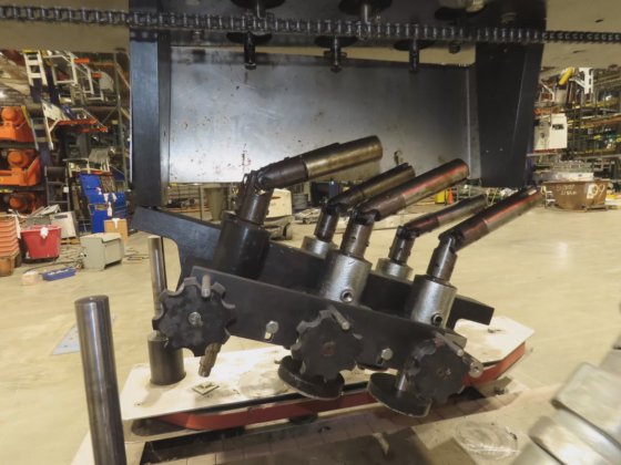 Stainless Bottle Capping Torque Machine Bottle Conveyor in Millersburg ...
