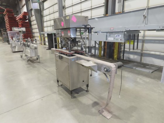 Stainless Bottle Capping Torque Machine Bottle Conveyor in Millersburg ...