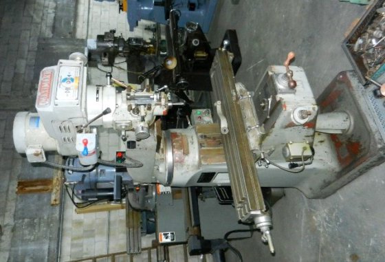 MAXIMART 9" x 42" MILLING MACHINE VARIABLE SPEED in Miami, FL, USA
