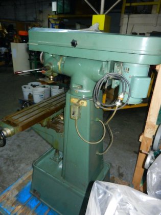JET 8" x 30" VERTICAL MILLING MACHINE in Miami, FL, USA