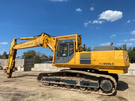 KOMATSU PC400LC-5 in Alconbury Weston, United Kingdom