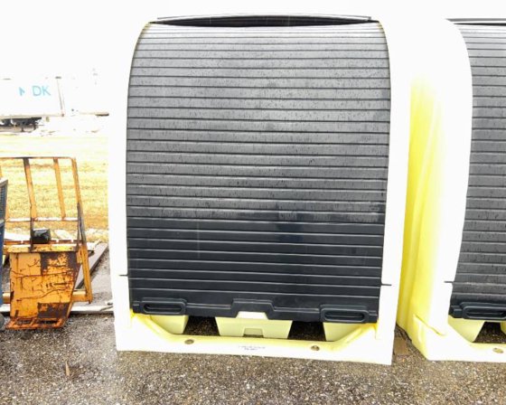 Covered Spill Containment w/ Drain in Lake Mills, IA, USA