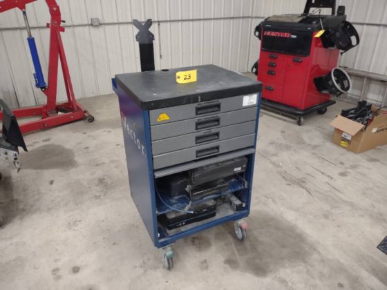 Chief Vector Body Squaring & Alignm... in Brooklyn Park, MN, USA