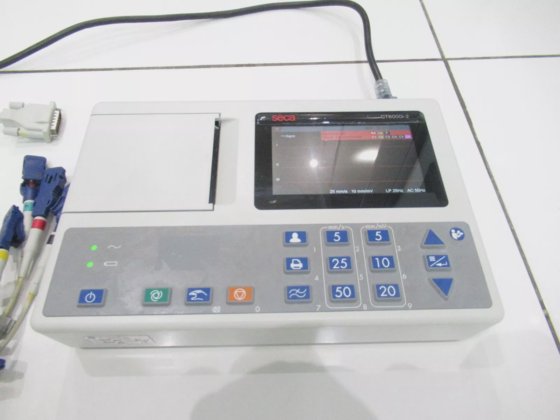 SECA CT8000i-2 PORTABLE ECG/EKG INTERPRETATION ELECTROCARDIOGRAM ...