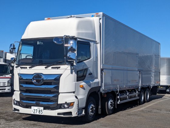 2024 Hino PROFIA in Tokyo, Japan