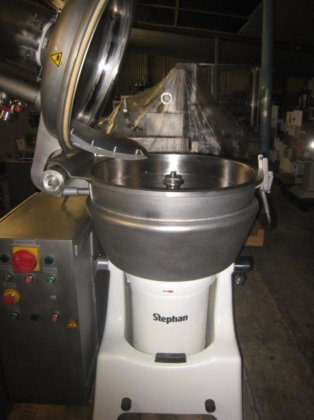 Stephan Universal machine for the production of confectionery, dairy ...