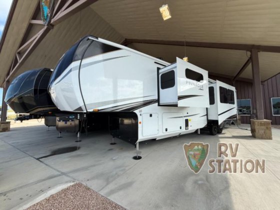 2026 Jayco Pinnacle 38FBRK in Acworth, GA, USA