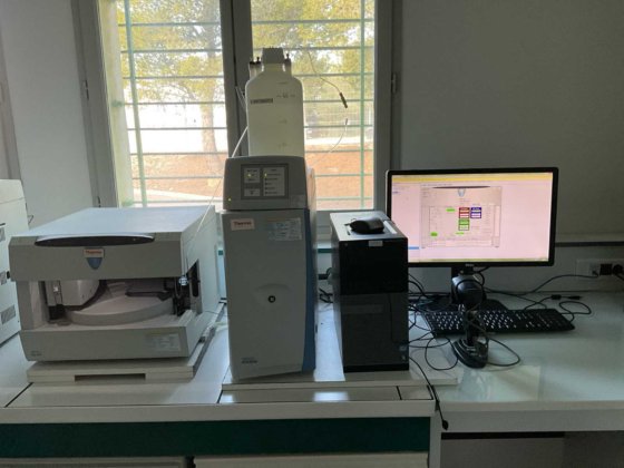 Dionex/Thermo Aquion & ASAP IC + PC system in Gallardon, Centre-Val de ...