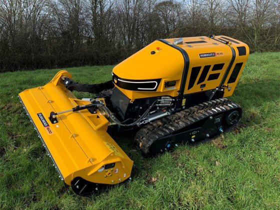 Neu McConnel Robocut RC40 in Echt, Niederlande