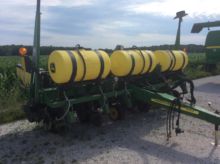 Used 6 Row Corn Planter for sale. John Deere equipment & more | Machinio