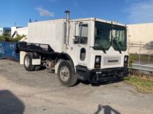 Used Mack MR600 Tanker truck for sale in USA | Machinio