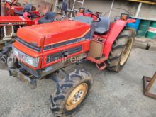 Used Tractors for sale in Japan — Page 3 | Machinio