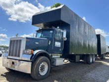Used 1998 Peterbilt for sale. Peterbilt equipment & more | Machinio