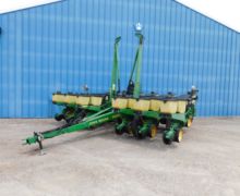 Used 6 Row Corn Planter for sale. John Deere equipment & more | Machinio