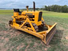 Used Crawler Loaders for sale. Caterpillar and John Deere | Machinio