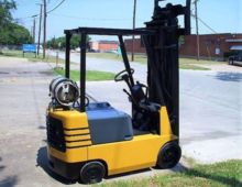 Used Caterpillar T30D Forklift for sale | Machinio
