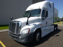 Used Single Axle Sleepers Trucks for sale. Freightliner equipment ...