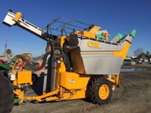 Used Grape Harvester for sale. Grégoire equipment & more | Machinio