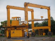 Used Straddle Carriers for sale. Hyster equipment & more | Machinio