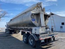 Used Bulk Feed Trailers for sale. Hensley equipment & more | Machinio