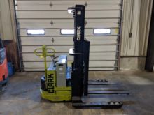 Used Walk Behind Forklifts for sale. Crown equipment & more | Machinio