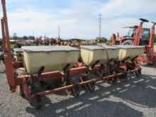 Used 6 Row Corn Planter for sale. John Deere equipment & more | Machinio