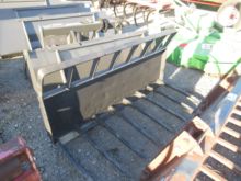 Used Manure Fork for sale. John Deere equipment & more | Machinio