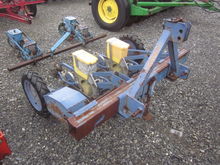 Used 4 Row Planters for sale. John Deere equipment & more | Machinio