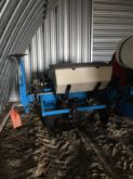 Used 4 Row Planters for sale. John Deere equipment & more | Machinio
