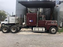 Used Ford LTL9000 for sale. Ford equipment & more | Machinio