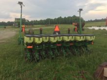 Used 6 Row Corn Planter for sale. John Deere equipment & more | Machinio