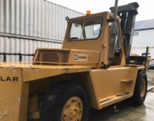Used Caterpillar V300B Forklift for sale | Machinio