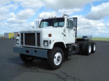 Used International S-2500 Conventional truck for sale | Machinio