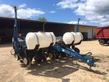 Used 6 Row Corn Planter for sale. John Deere equipment & more | Machinio