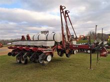 Used 6 Row Corn Planter for sale. John Deere equipment & more | Machinio