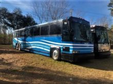 Used Coach Buses for sale. Motor Coach Industries and Ford | Machinio