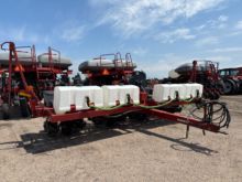 Used 8 Row Planter for sale. John Deere equipment & more | Machinio