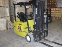 Used Clark TMX25 Forklift for sale in Florida, USA | Machinio