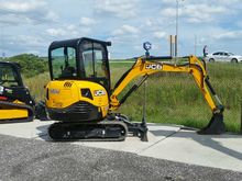 Used 10 Ton Excavator for sale. Komatsu equipment & more | Machinio