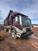 Used Garbage trucks for sale in Canada | Machinio