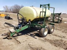 Used 500 Gallon Sprayer Pull Type Sprayers for sale. Demco equipment ...