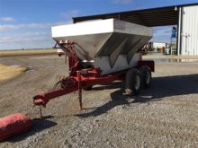 Used Dry Fertilizer Hopper for sale. John Deere equipment & more | Machinio