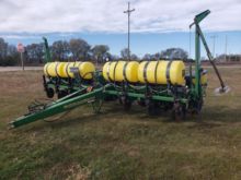 Used 6 Row Corn Planter for sale. John Deere equipment & more | Machinio