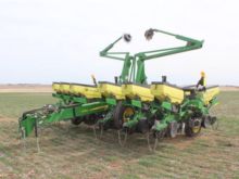 Used 6 Row Corn Planter for sale. John Deere equipment & more | Machinio